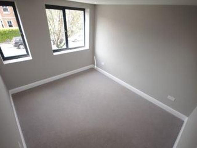 1 Bedrooms Flat for rent in Woodgrange Road, Woodside Park, London N12