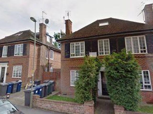 1 Bedrooms Flat for rent in Woodside Park Road, London N12