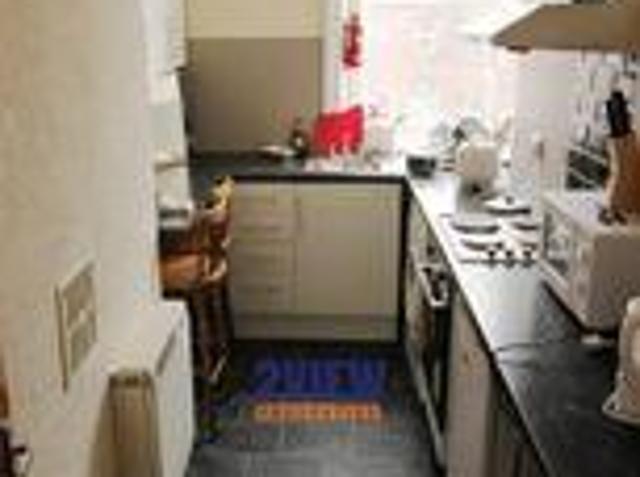 1 Bedrooms Flat for rent in Woodsley Road, Leeds, West Yorkshire LS2