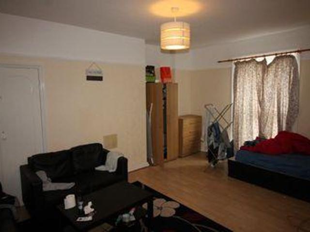 1 Bedrooms Flat for rent in Woodsley Road, Leeds, West Yorkshire LS2