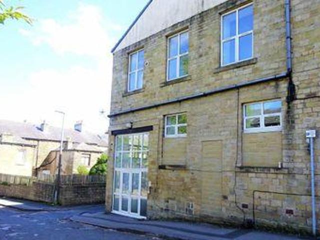1 Bedrooms Flat for rent in Water Street, Huddersfield HD1