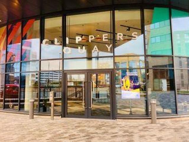 1 Bedrooms Flat for rent in Waterman Walk, Salford M50