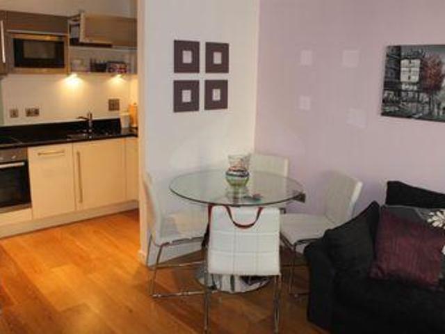 1 Bedrooms Flat for rent in Watermans Place, Leeds LS1
