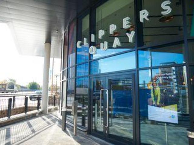 1 Bedrooms Flat for rent in Watermans Walk, Salford M50