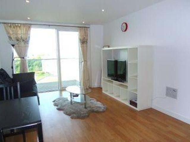 1 Bedrooms Flat for rent in Waterside Apartments, Goodchild Road, London N4