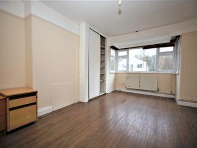 1 Bedrooms Flat for rent in Watford Way, Hendon NW4