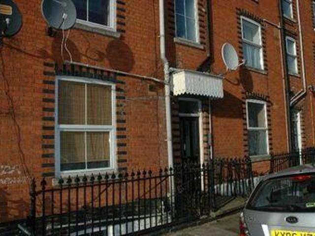 1 Bedrooms Flat for rent in Watkin Terrace This One, Northampton NN1