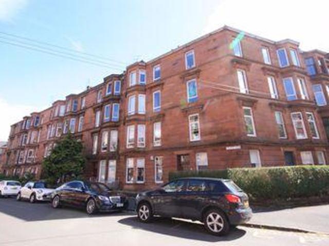 1 Bedrooms Flat for rent in Waverley Gardens, Shawlands, Glasgow G41