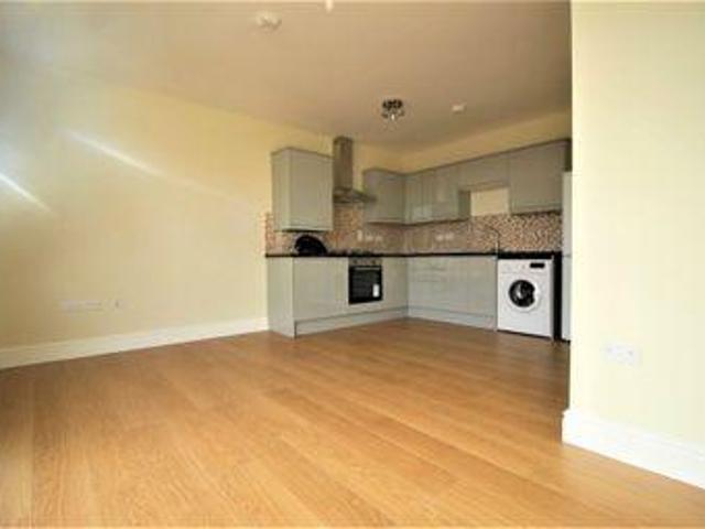1 Bedrooms Flat for rent in Wadham Road, London E17