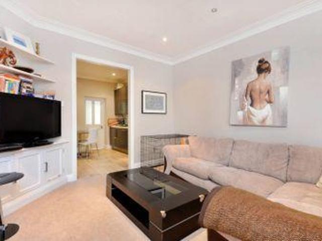 1 Bedrooms Flat for rent in Wadham Road, Putney SW15