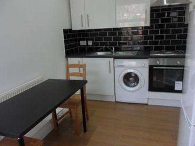 1 Bedrooms Flat for rent in Walsgrave Road, Stoke CV2