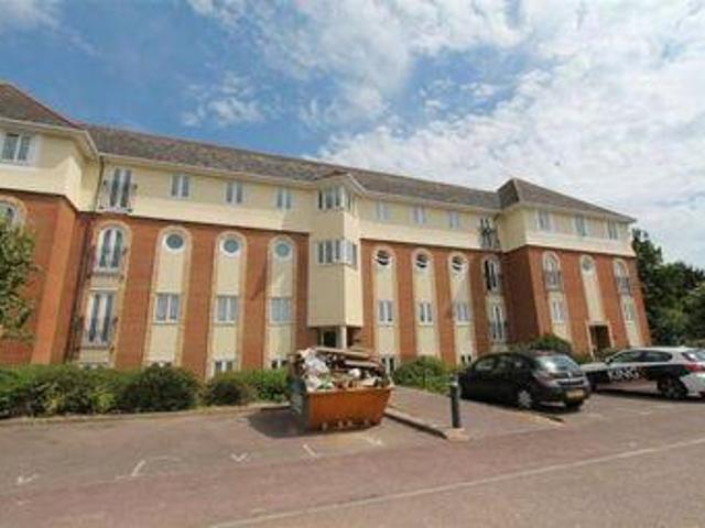 1 Bedrooms Flat for rent in Walsingham Close, Hatfield AL10