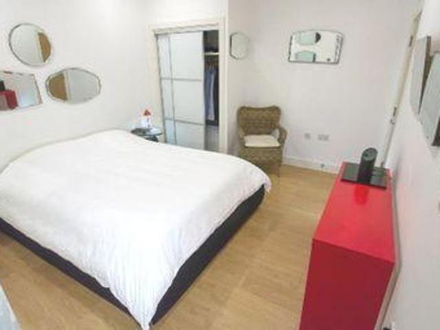 1 Bedrooms Flat for rent in Wandsworth Road, Vauxhall, London SW8