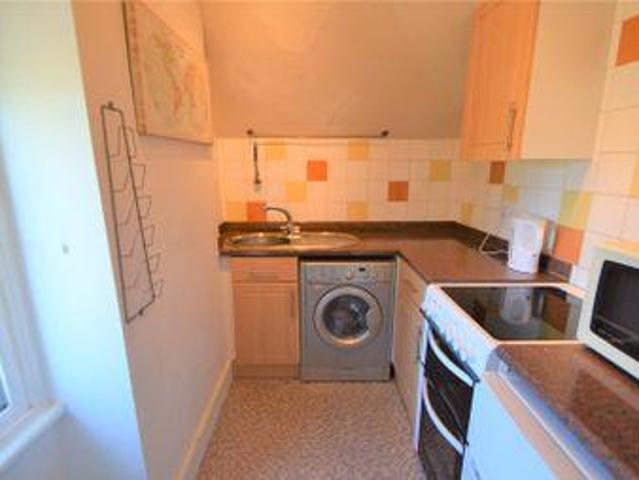 1 Bedrooms Flat for rent in Warham Road, South Croydon CR2