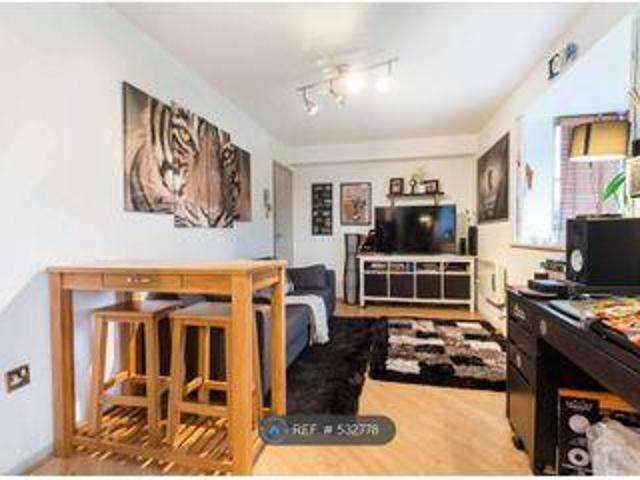 1 Bedrooms Flat for rent in Warwick Gardens, London N4