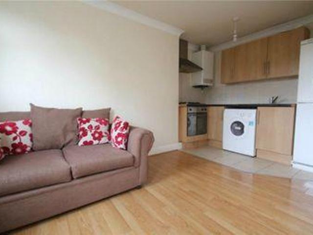 1 Bedrooms Flat for rent in Welldon Crescent, Harrow, Middlesex HA1