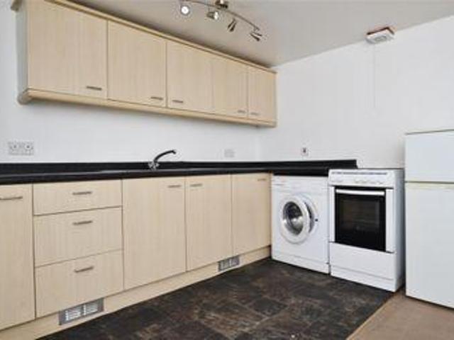 1 Bedrooms Flat for rent in Wellington Street, Basement Flat, Gloucester GL1
