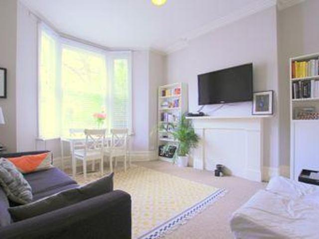 1 Bedrooms Flat for rent in Werter Road, Putney SW15