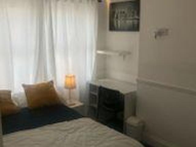 1 Bedrooms Flat for rent in Westminster Gardens, Barking IG11