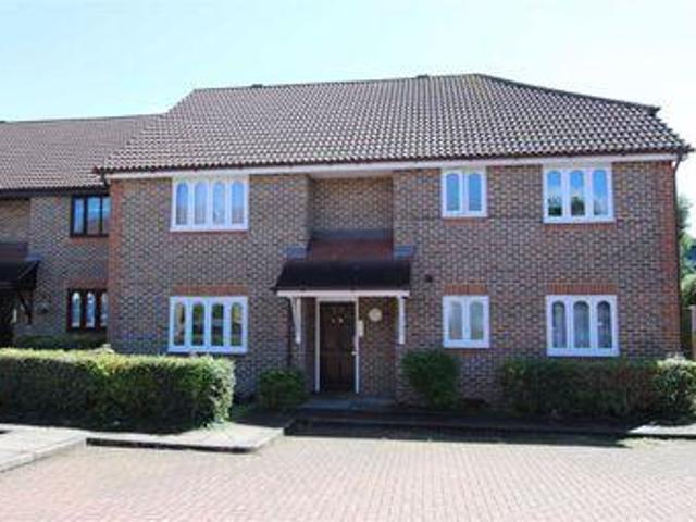 1 Bedrooms Flat for rent in Westminster Gardens, North Chingford, London E4