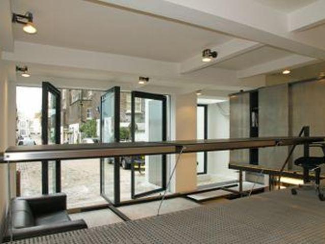 1 Bedrooms Flat for rent in Westbourne Terrace Mews, London, Paddington W2