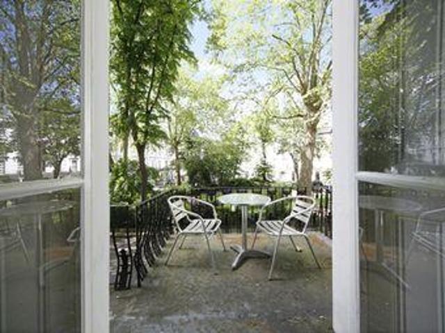 1 Bedrooms Flat for rent in Westbourne Gardens, Notting Hill W2