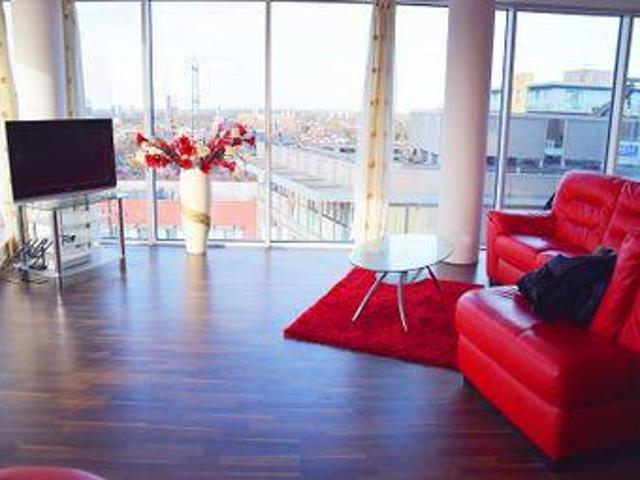 1 Bedrooms Flat for rent in Western Gateway, London E16