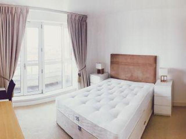 1 Bedrooms Flat for rent in Westferry Circus, Canary Wharf, London E14