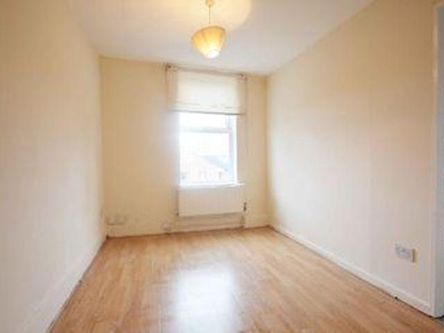1 Bedrooms Flat for rent in Westham Lane, London E15
