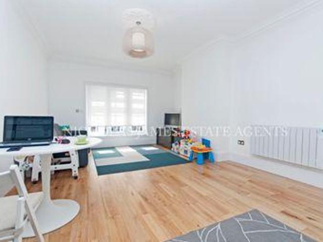 1 Bedrooms Flat for rent in Willenhall Lodge, New Barnet EN5