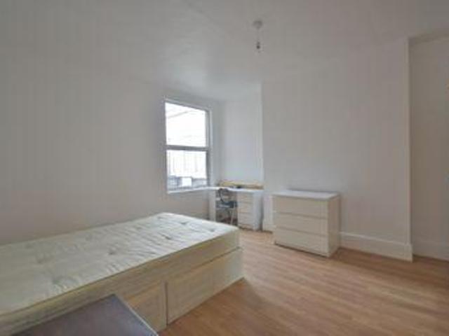 1 Bedrooms Flat for rent in Winddenham, Holloway, London N7