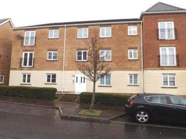 1 Bedrooms Flat for rent in Windermere Avenue, Purfleet RM19