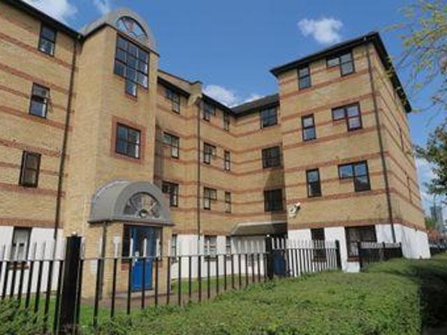 1 Bedrooms Flat for rent in Windsock Close, London SE16