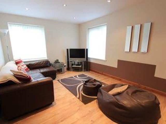 1 Bedrooms Flat for rent in Totley Brook Grove, Sheffield S17