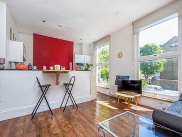 1 Bedrooms Flat for rent in Tollington Road, London N7
