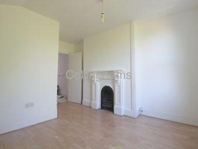 1 Bedrooms Flat for rent in Tooting Bec Road, Tooting SW17