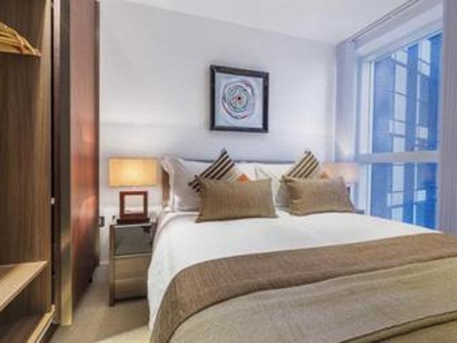 1 Bedrooms Flat for rent in Talisman Tower, Lincoln Plaza, Canary Wharf, London E14
