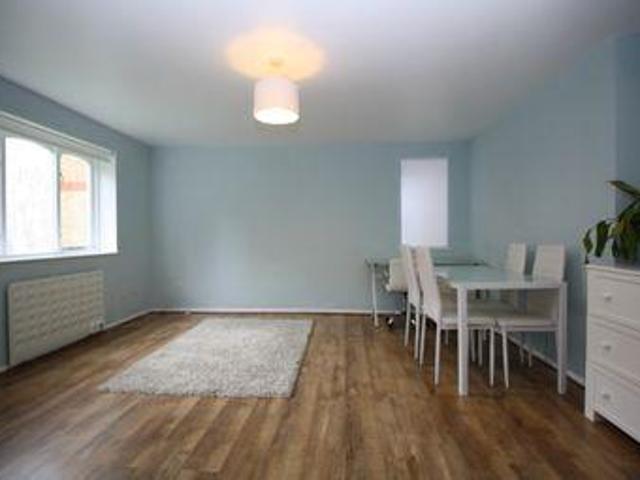1 Bedrooms Flat for rent in Telegraph Place, Docklands, London E14