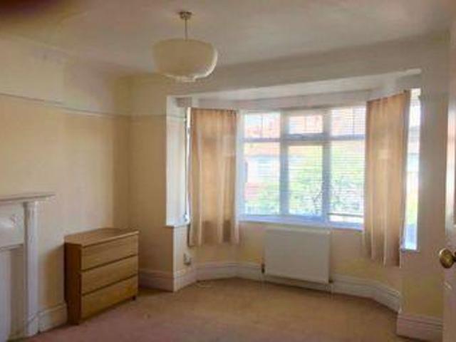 1 Bedrooms Flat for rent in Temple Gardens, London NW11