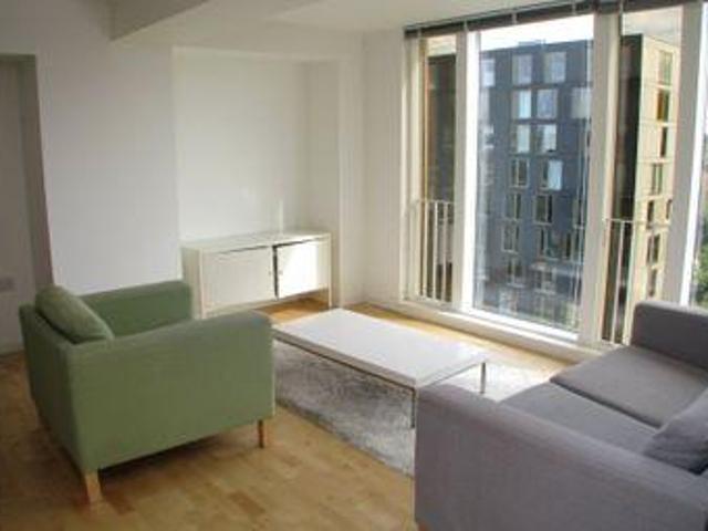 1 Bedrooms Flat for rent in The Avenue, Leeds, West Yorkshire LS9