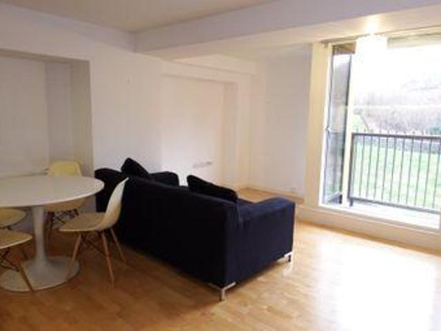 1 Bedrooms Flat for rent in The Avenue, Leeds, West Yorkshire LS9