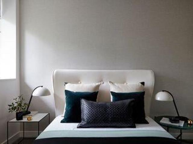 1 Bedrooms Flat for rent in The Boulevard, Crawley RH10