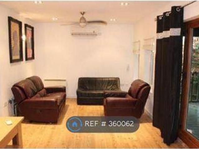 1 Bedrooms Flat for rent in The Cabin, London SW16