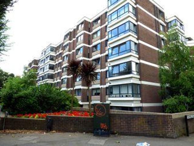 1 Bedrooms Flat for rent in The Drive, Hove BN3
