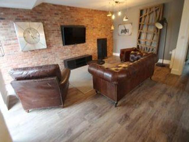 1 Bedrooms Flat for rent in The Grid, Moorland Avenue, Leeds LS6