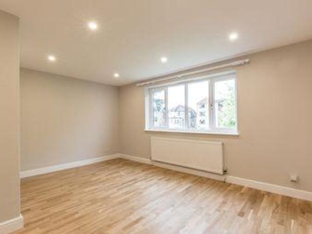 1 Bedrooms Flat for rent in The Limes Avenue, London N11