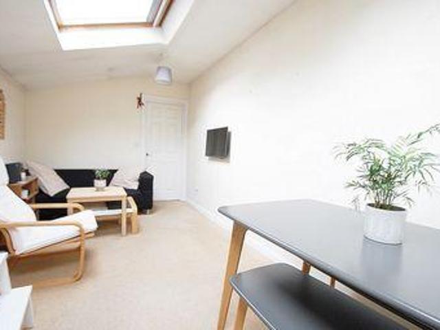 1 Bedrooms Flat for rent in The Pavement, Clapham SW4