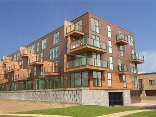1 Bedrooms Flat for rent in The Steel Building, Kingfisher Way, Cambridge CB2