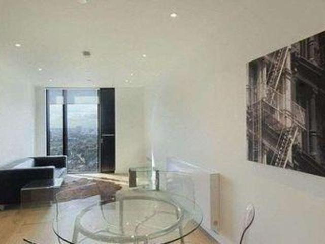 1 Bedrooms Flat for rent in The Strata, Walworth Road SE1