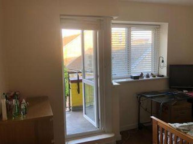 1 Bedrooms Flat for rent in Thomas Road, East India Dock, London E14